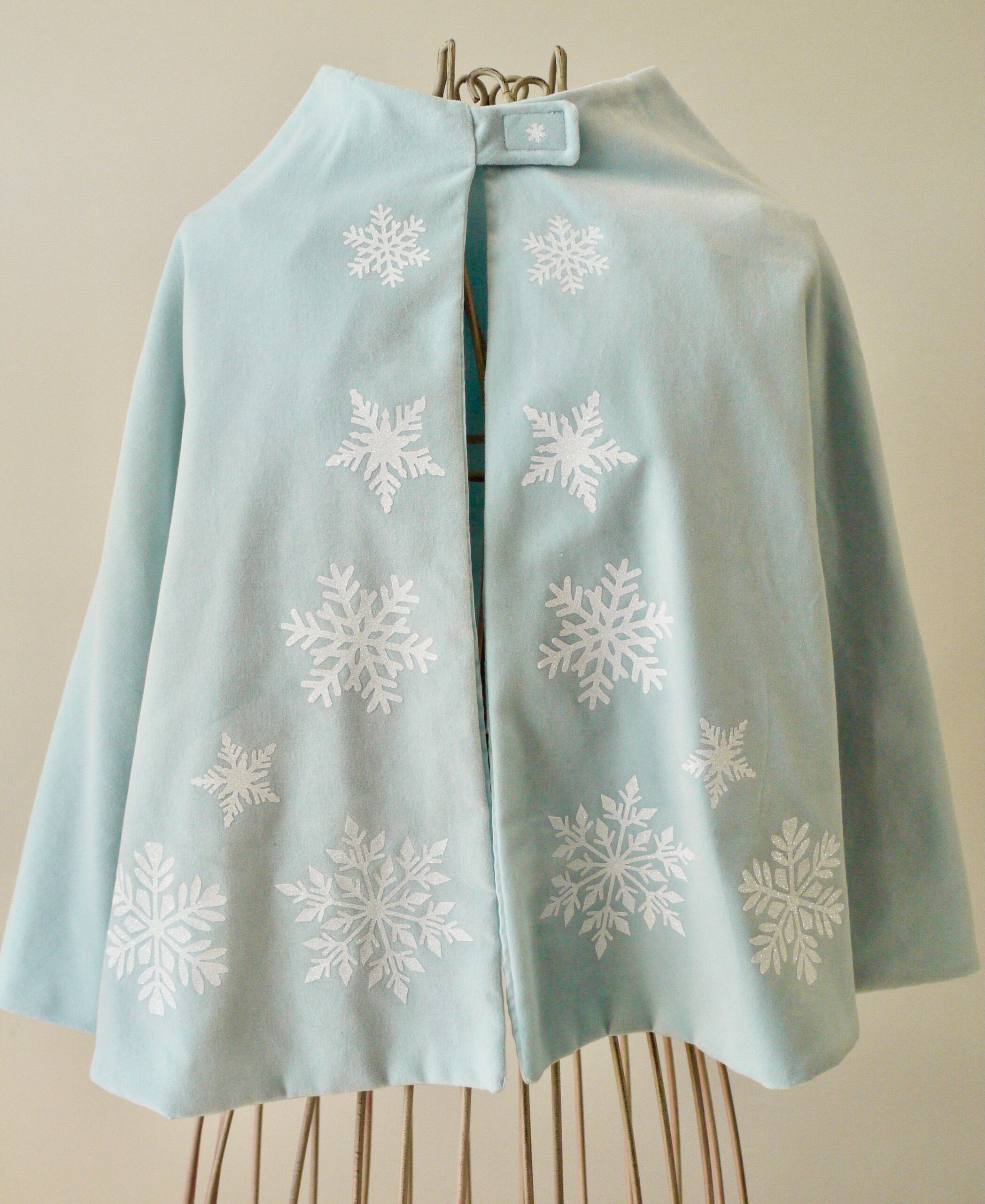 The Snowflake Cape - Etsy UK