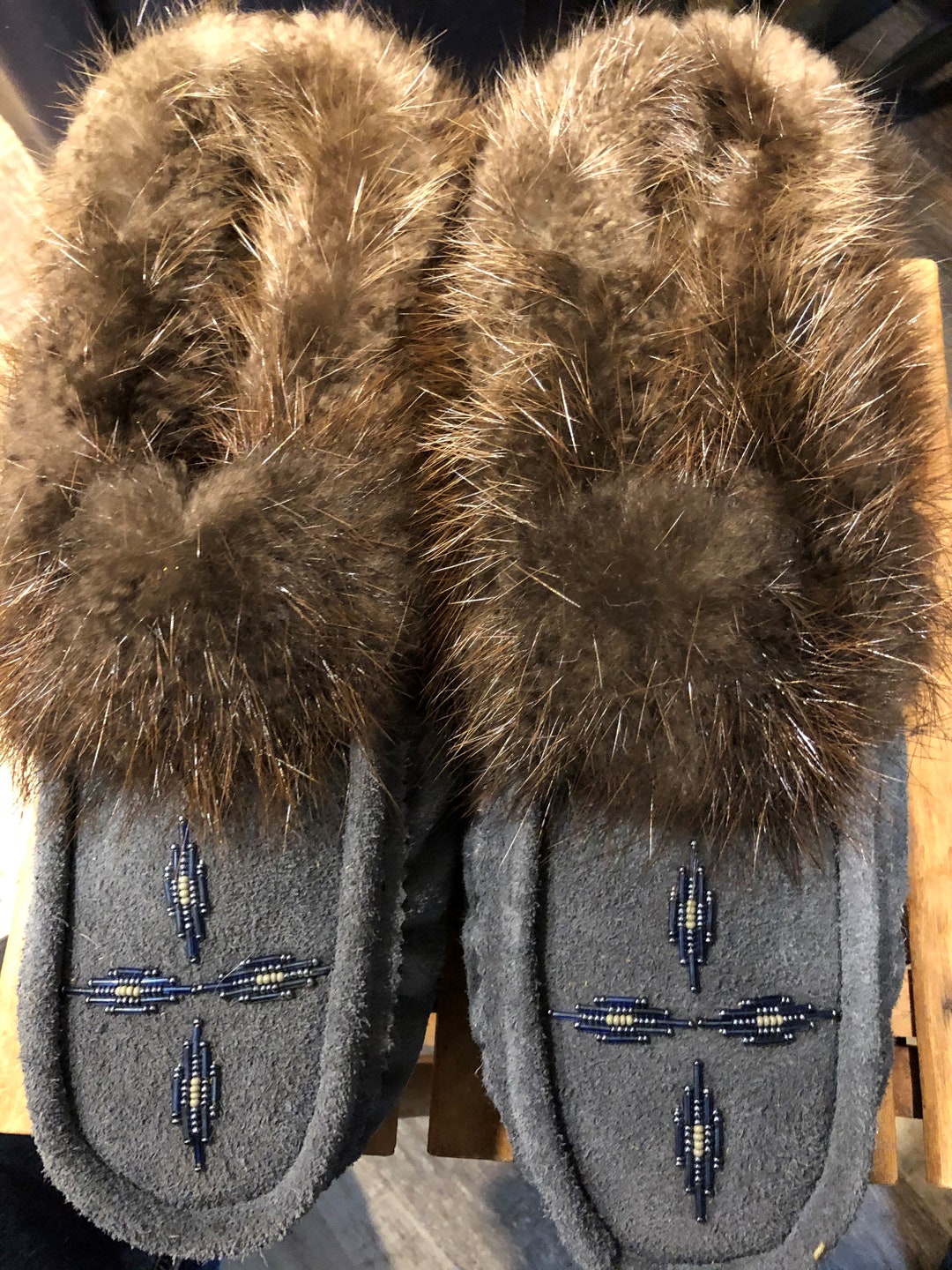 Native American Dyed Moose Hide Beaded Moccasins Native - Etsy