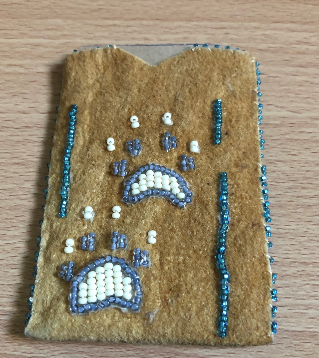 Moose Hide Beaded Debit/credit Card Wallet - Etsy