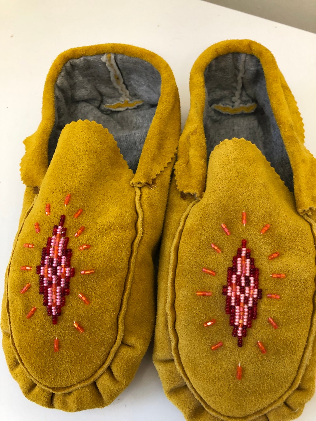 Native American Crafted Moose Hide Beaded Moccasins Native - Etsy