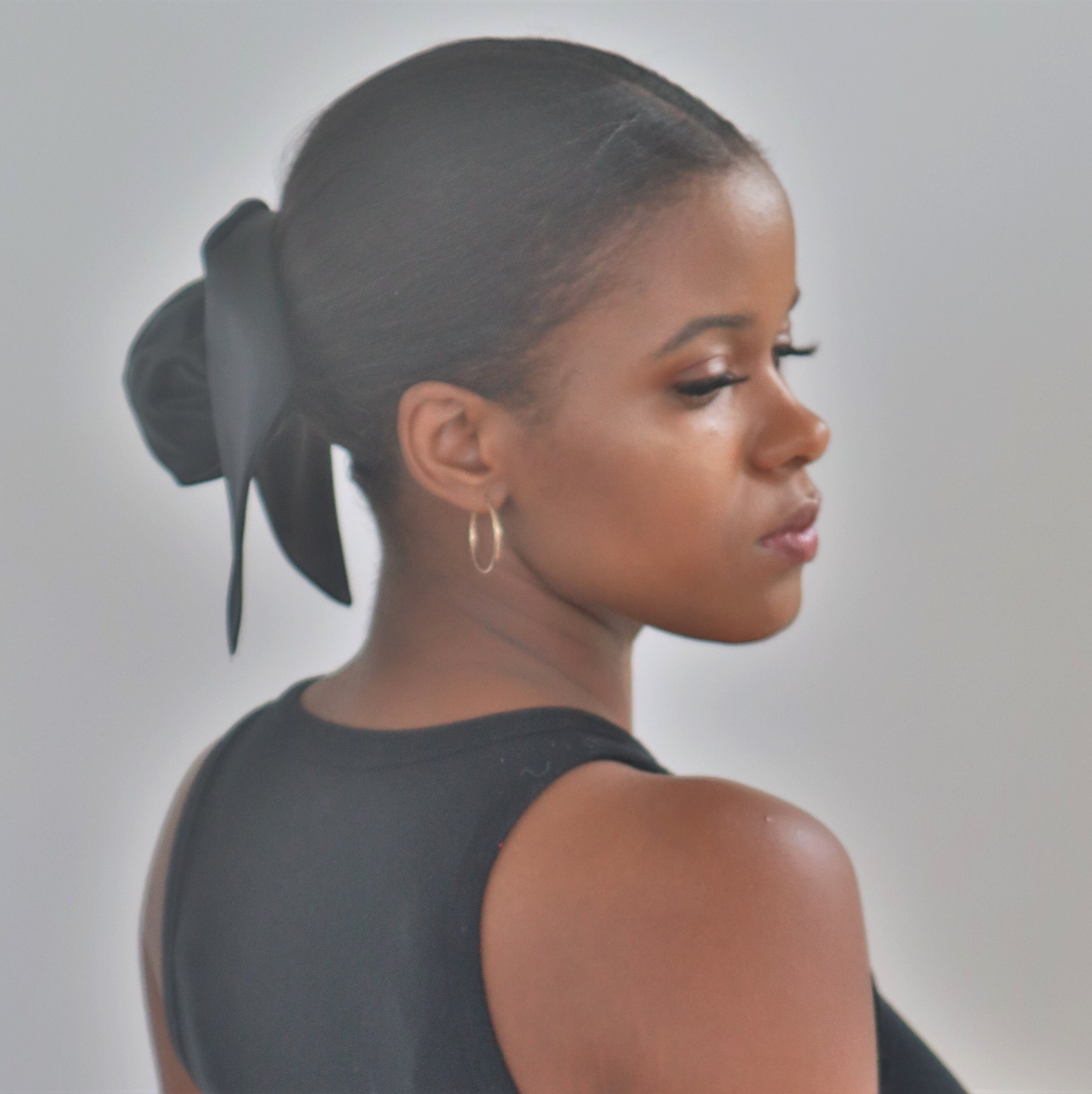 BEAUT BUNS Mulberry Silk Hair Bun Cover in Black, 100% Silk Hair Bun ...