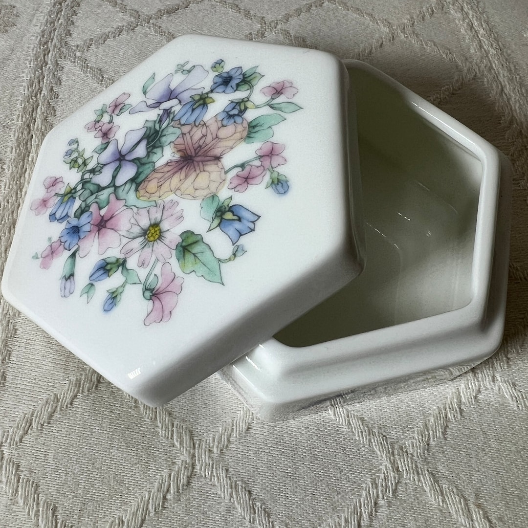 Beautiful Vintage Wedgewood, Bone China 'angela' Hexagonal Lidded ...