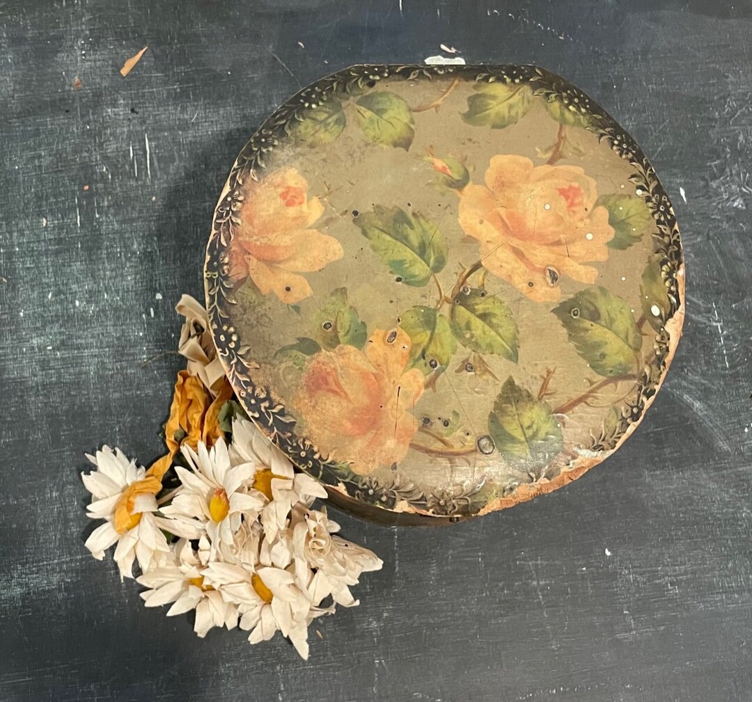 Antique Victorian Collar Box - Etsy