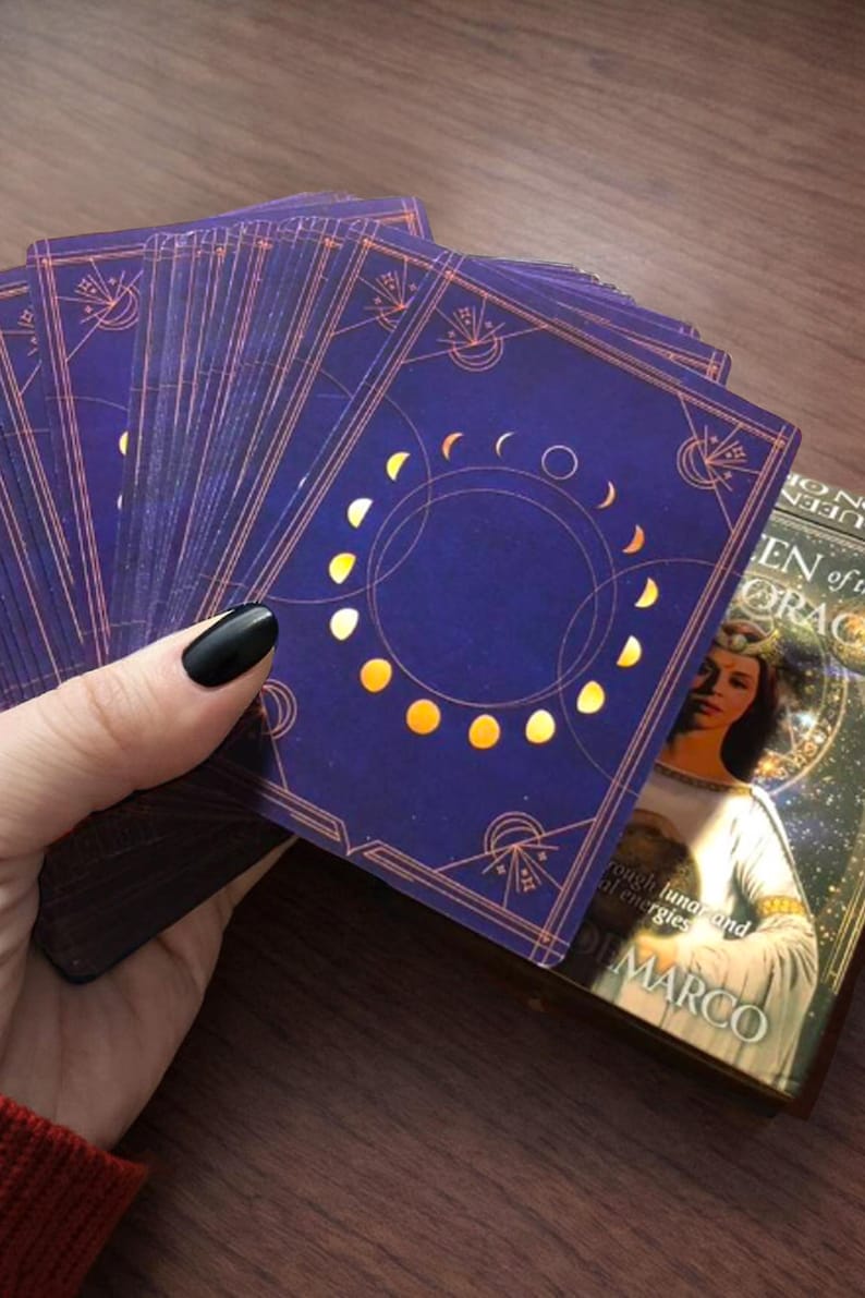 Queen of the Moon Oracle Deck, Lunar Oracle Cards for Spiritual ...