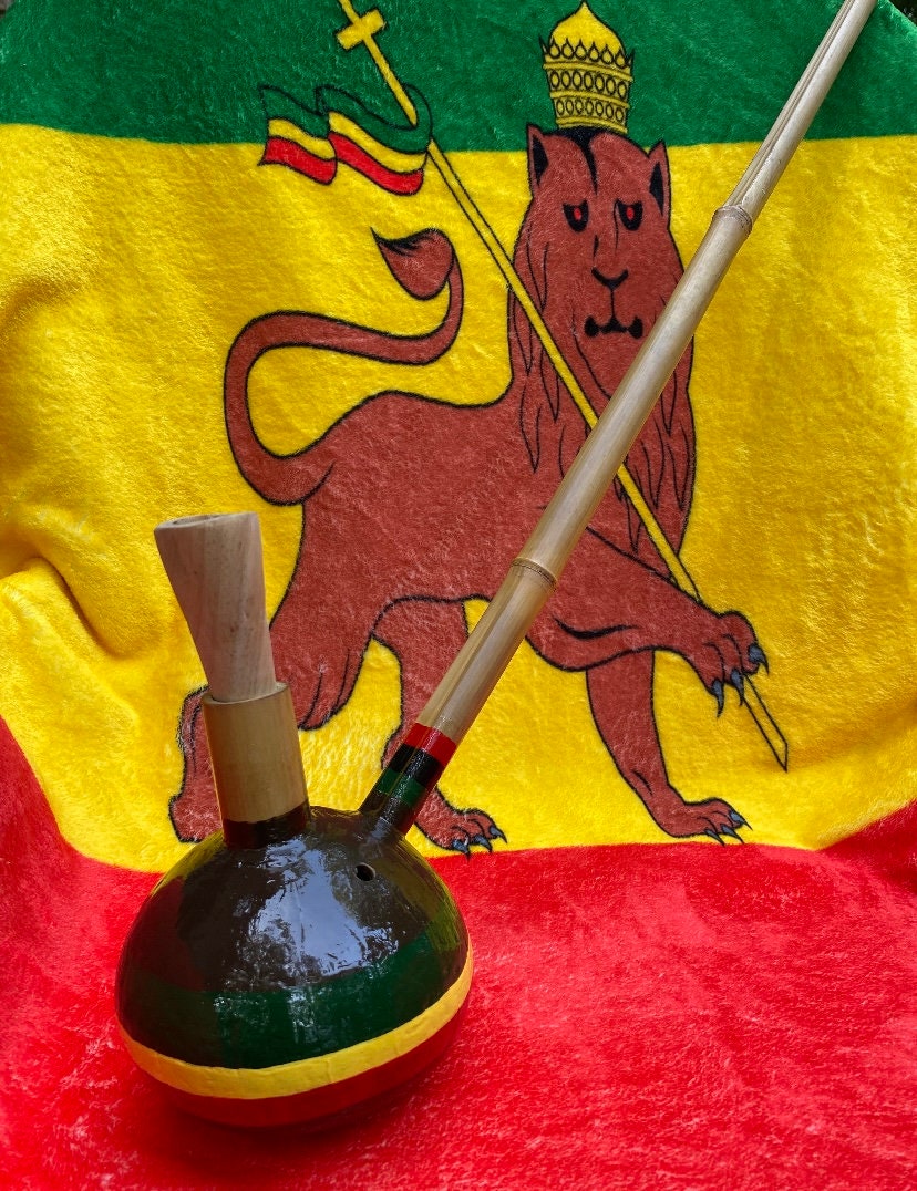 Majestic Coconut Chalice Pipe - Etsy