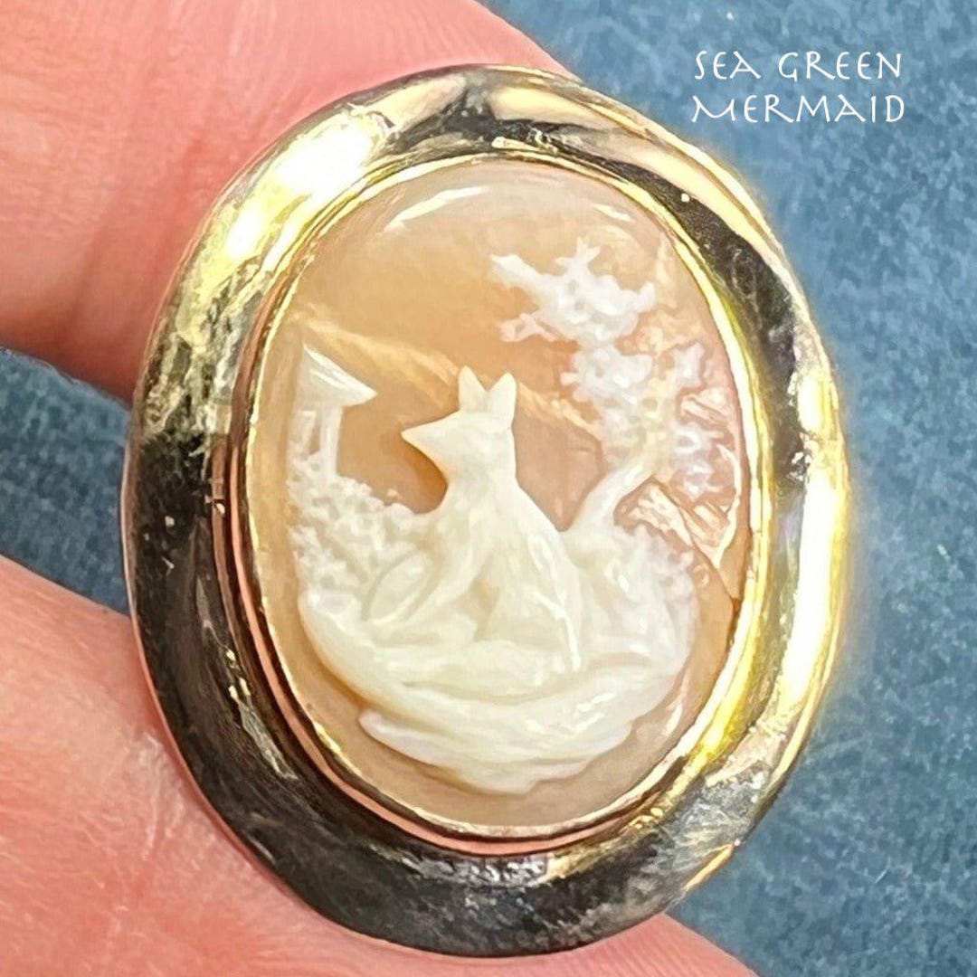 10k Yellow Gold Carved Cameo Pendant. Sitting Fox - Etsy