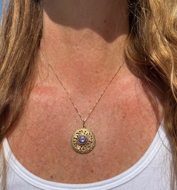 14k Gold Medallion Mandala Pendant. 2 Ct Color Change… - Gem