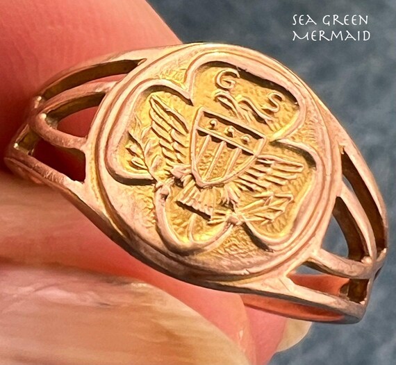 10k Yellow Gold GIRL SCOUT Trefoil Deco Signet Ring. … - Gem