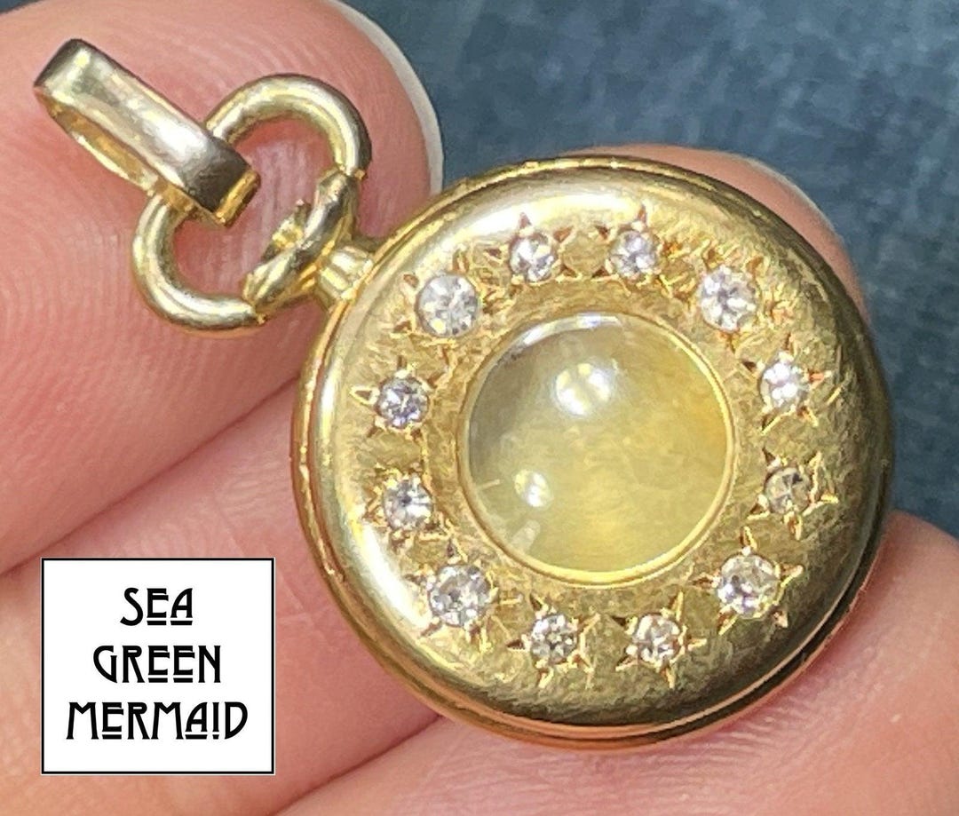 10k Gold Locket Pendant Gypsy-set Diamond. Reversible - Etsy