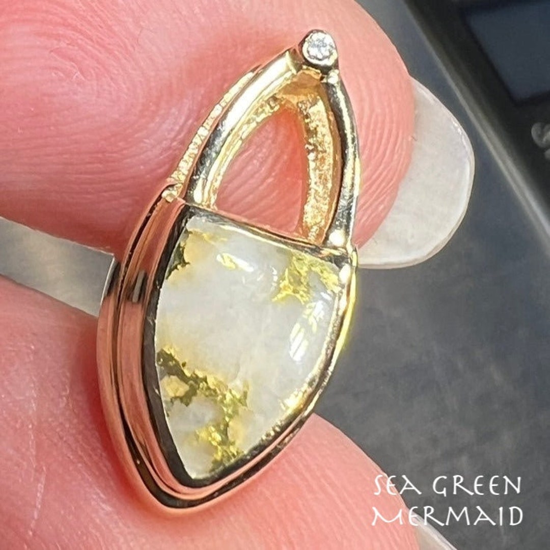 14k Yellow Gold ALASKAN Gold-in-quartz Pendant W Diamond. 2/3 - Etsy