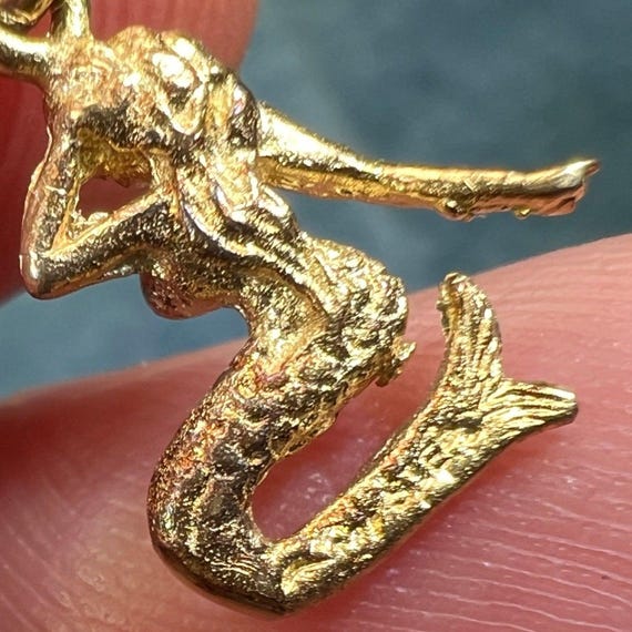 14k Yellow Gold Pin-Up MERMAID Sea Siren Pendant. 2-S… - Gem
