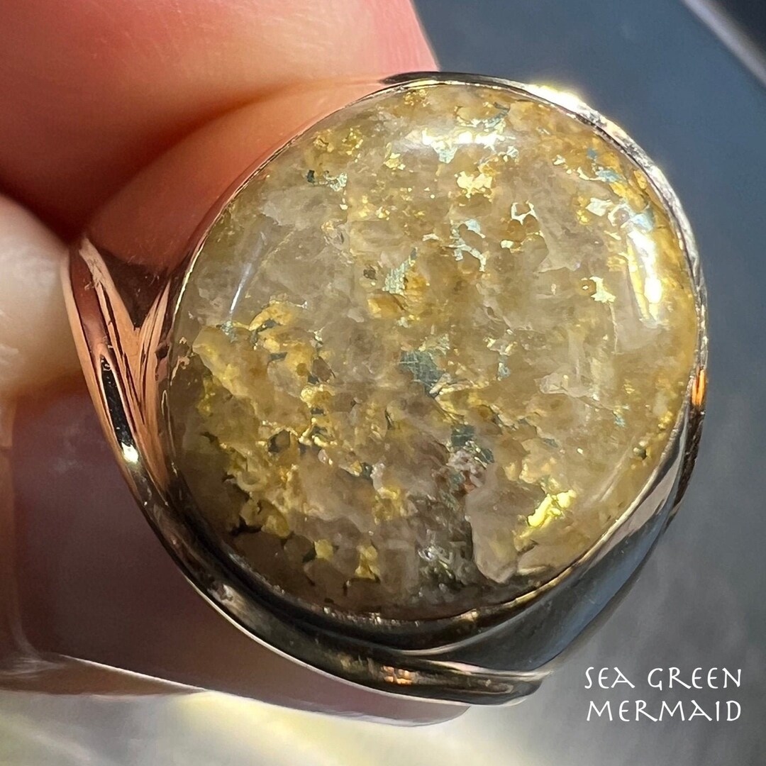 10k Gold Alaskan Gold Quartz 24k Vein Ore Signet Ring. 2/36g video - Etsy