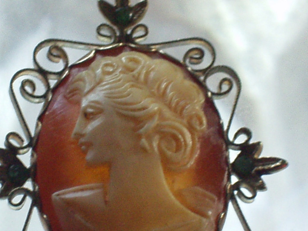 Vintage Italian Shell Cameo Lady Emerald 14k Gold Filled Pendant ...