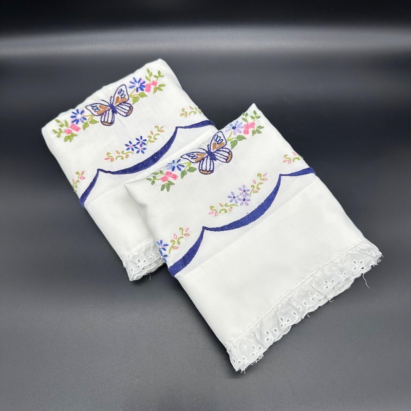 Vintage Pillowcases - Etsy