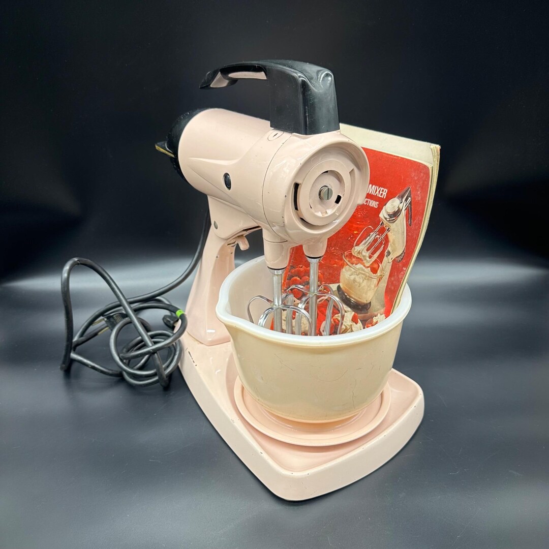 Vintage 1950s Sunbeam Mixmaster Mixer Bowl Beaters Pink Retro Kitchen ...