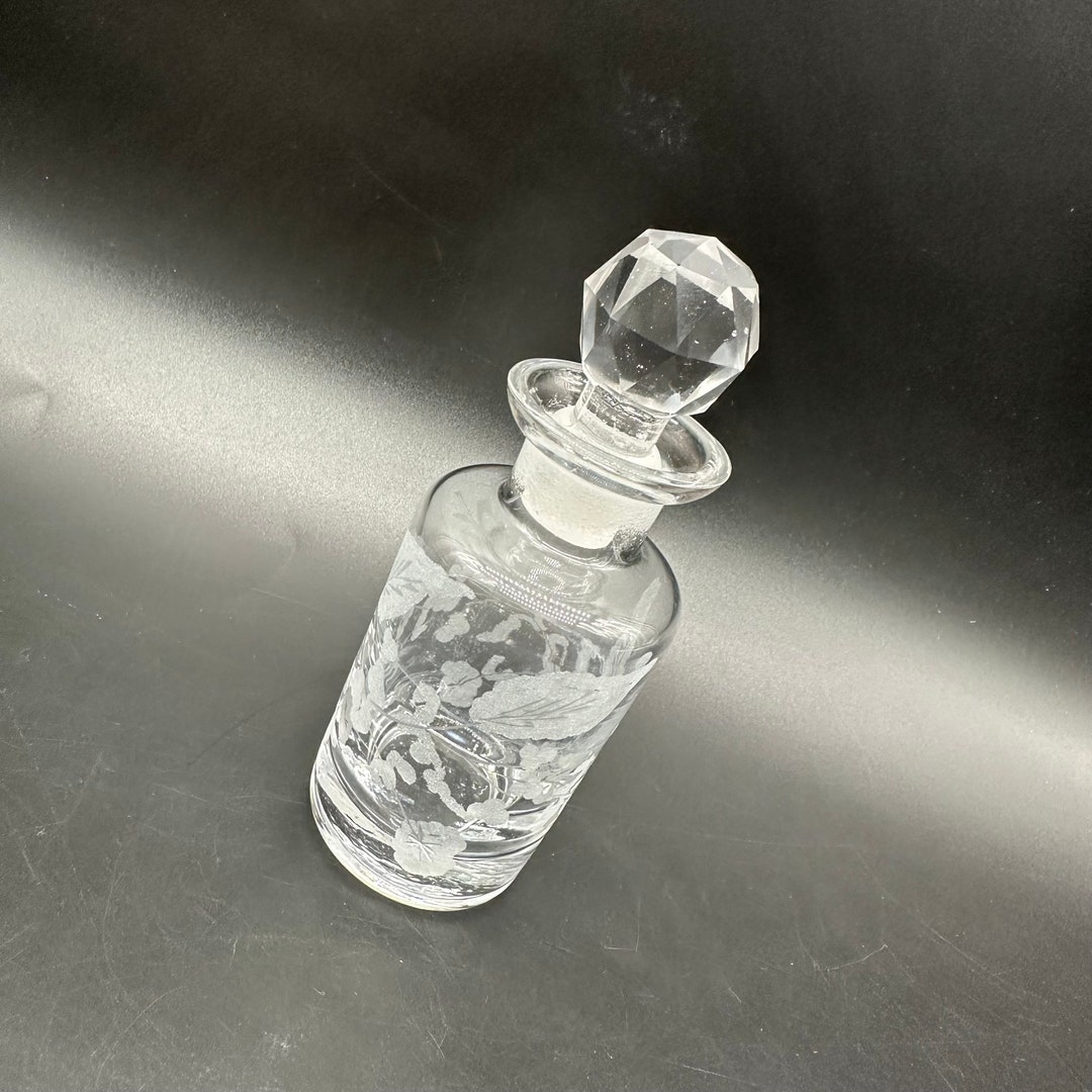 Vintage Perfume Bottle Floral Etched Clear Glass Vanity Stopper Flower ...