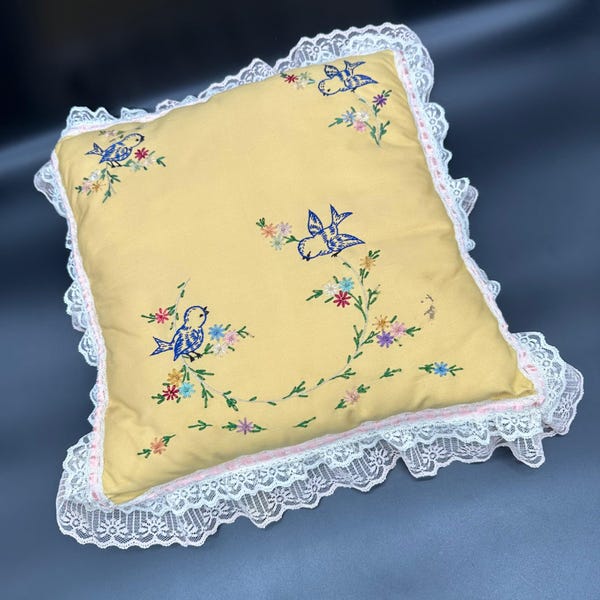 Vintage Lace Pillow - Etsy
