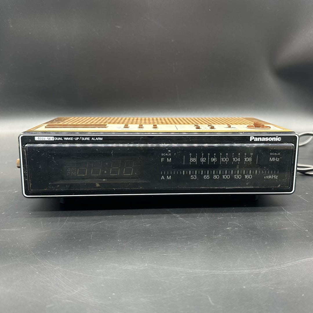 Vintage Woodgrain Dual Wake up Alarm Radio Clock Panasonic Model RC ...