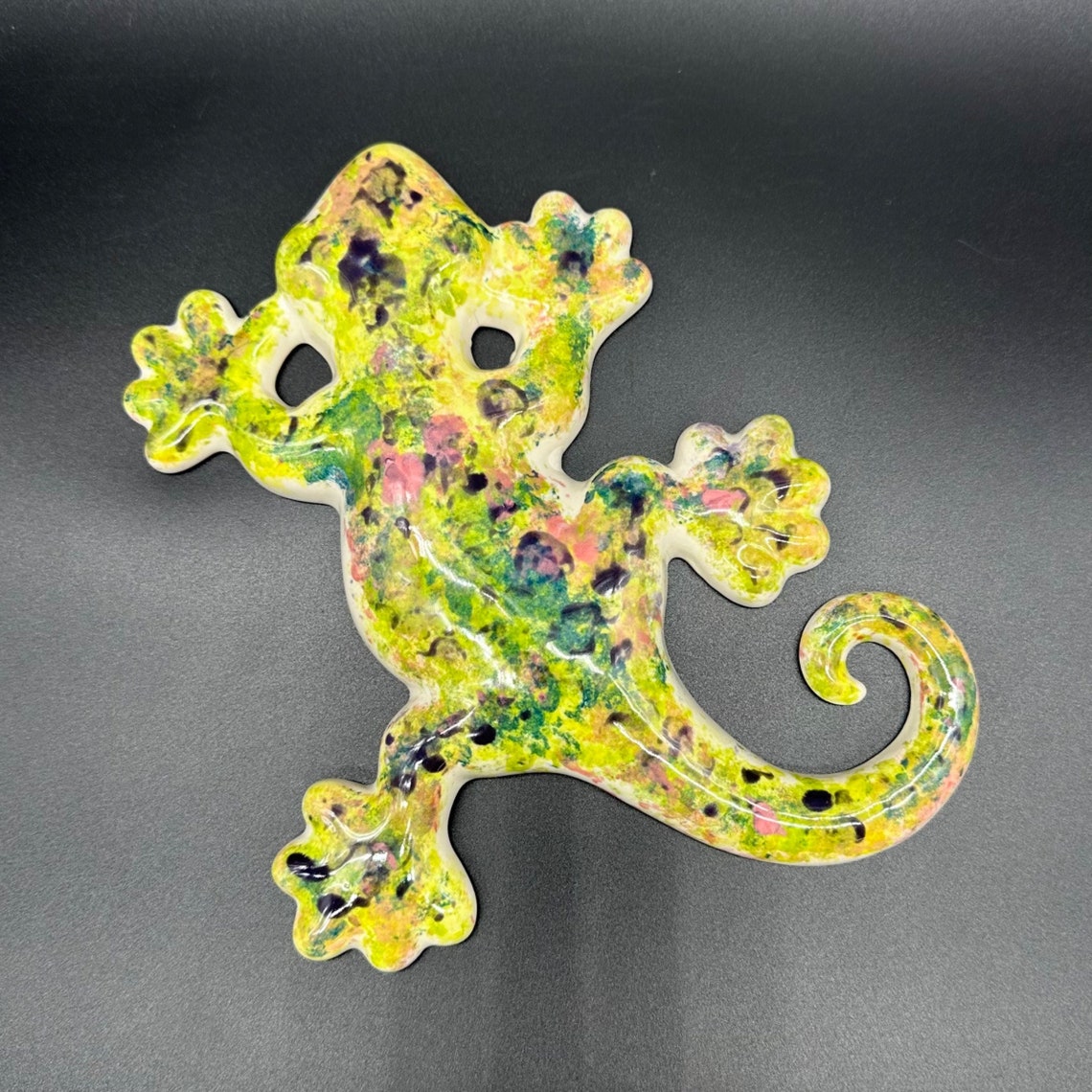 Gecko Lizard Wall Climbing Hanging Green Pink Ceramic Ceramic Decor ...