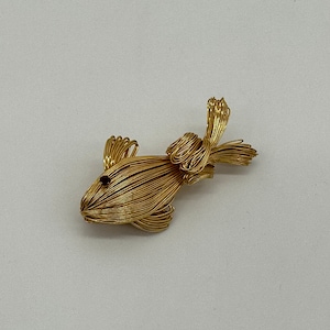 Vintage Brooch Pin Fish Goldfish Gold Toned Wire Red Rhinestone Eye - Etsy