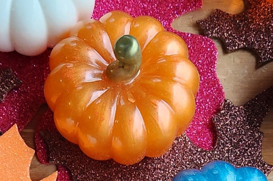 Resin Pumpkin Thanksgiving Decor - Etsy
