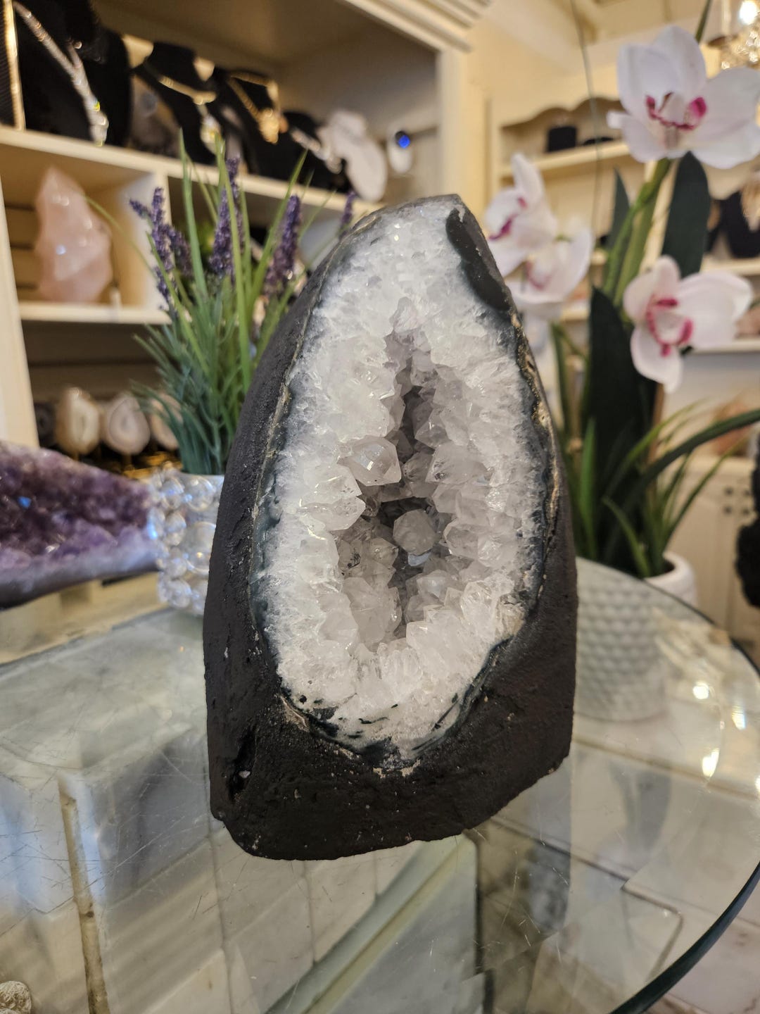 Agate Cave, White and Clear, Light Gray,amethyst Geode, Healing Crystal ...