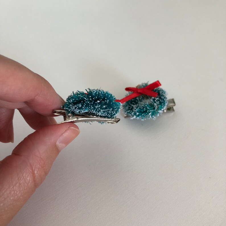 Holiday Christmas Wreath Hair Clips Barrettes, Winter Hair Accessory - Etsy