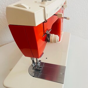 Vintage Singer Panoramic Sewing Machine With Protective Cover Made in ...