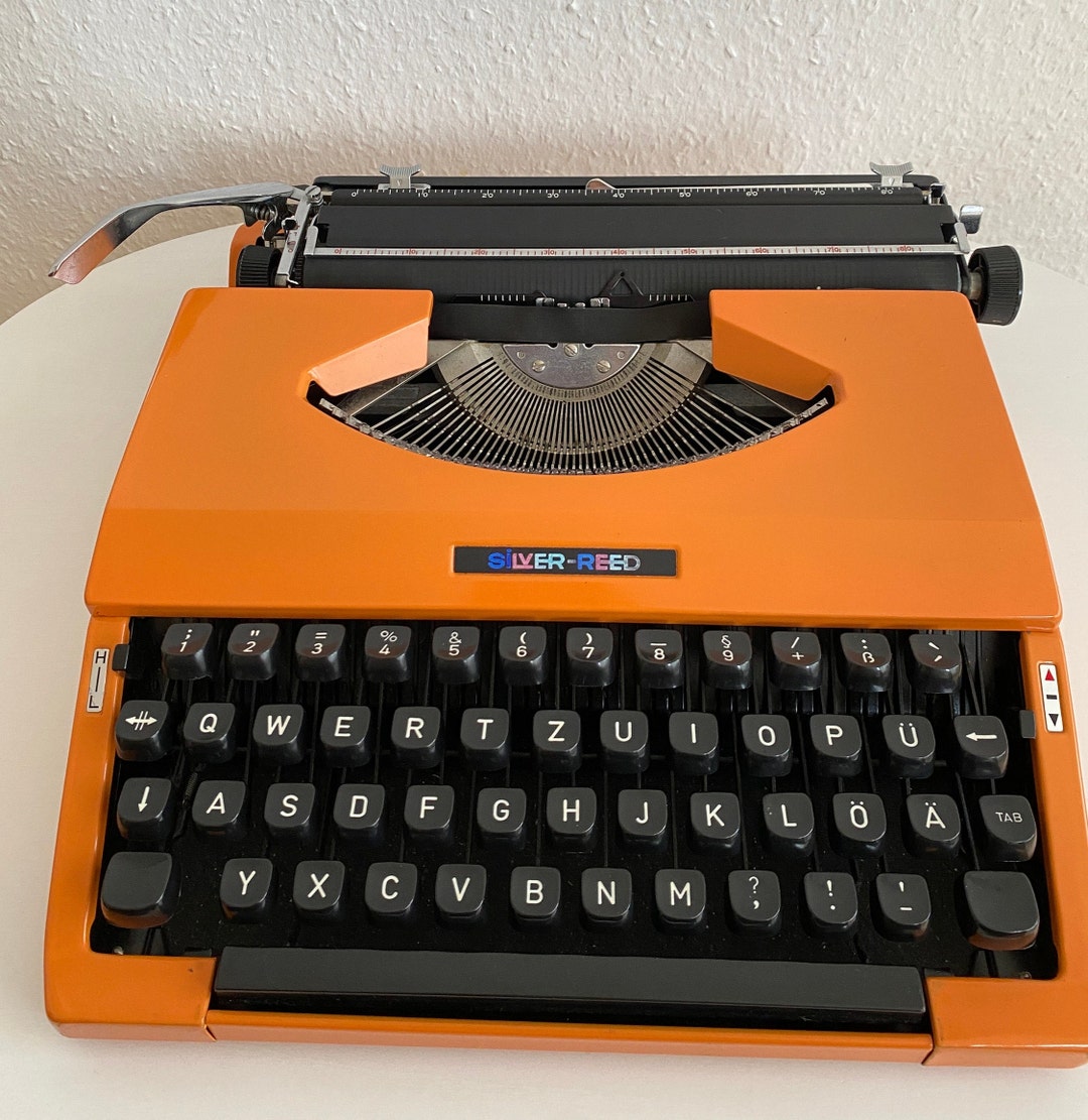 Vintage Silver-reed Typewriter 1980s - Made in Japan - Etsy