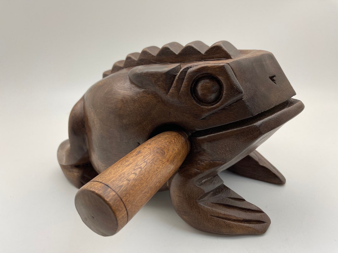 Massive Croaker: 12 Inch Croaking Frog Drum Rasp Musical Percussion ...