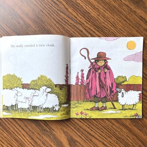 Charlie Needs a Cloak: Story and Pictures by Tommy Depaola - Etsy