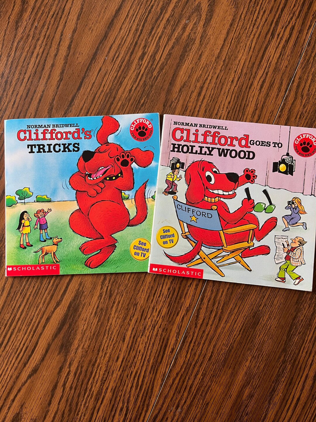 Clifford the Big Red Dog Two Books Clifford's Tricks Clifford Goes to ...