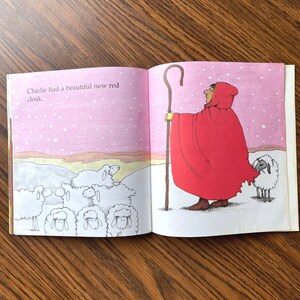 Charlie Needs a Cloak: Story and Pictures by Tommy Depaola - Etsy
