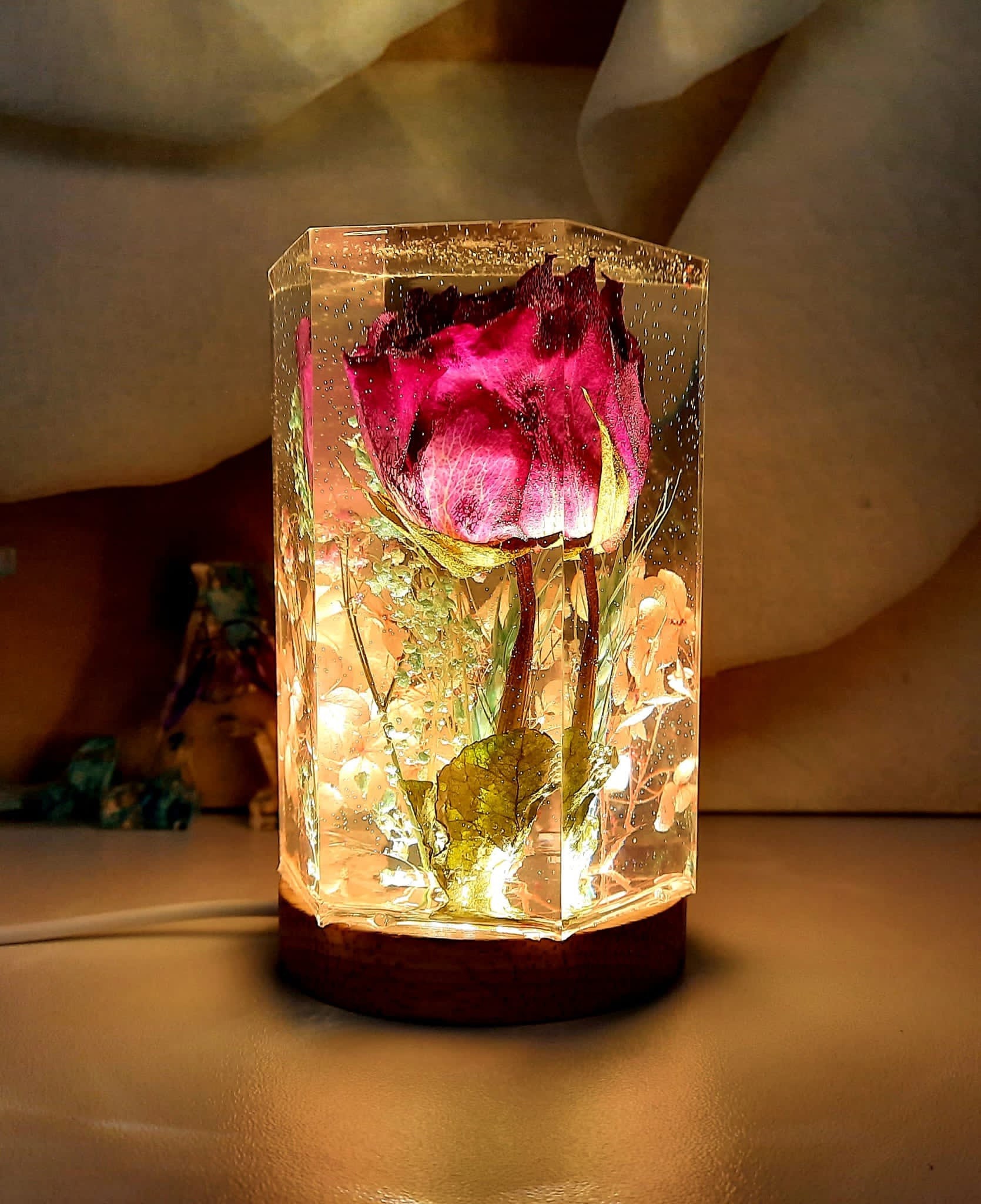 Custom Made Resin Lamp / Real Dried Flowers With Resin Lamp / - Etsy