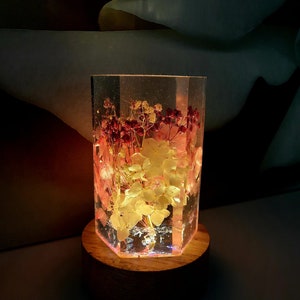 Custom Made Resin Lamp / Real Dried Flowers With Resin Lamp / - Etsy