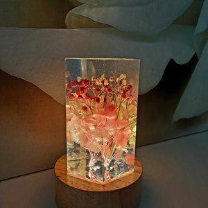 Custom Made Resin Lamp / Real Dried Flowers With Resin Lamp / - Etsy