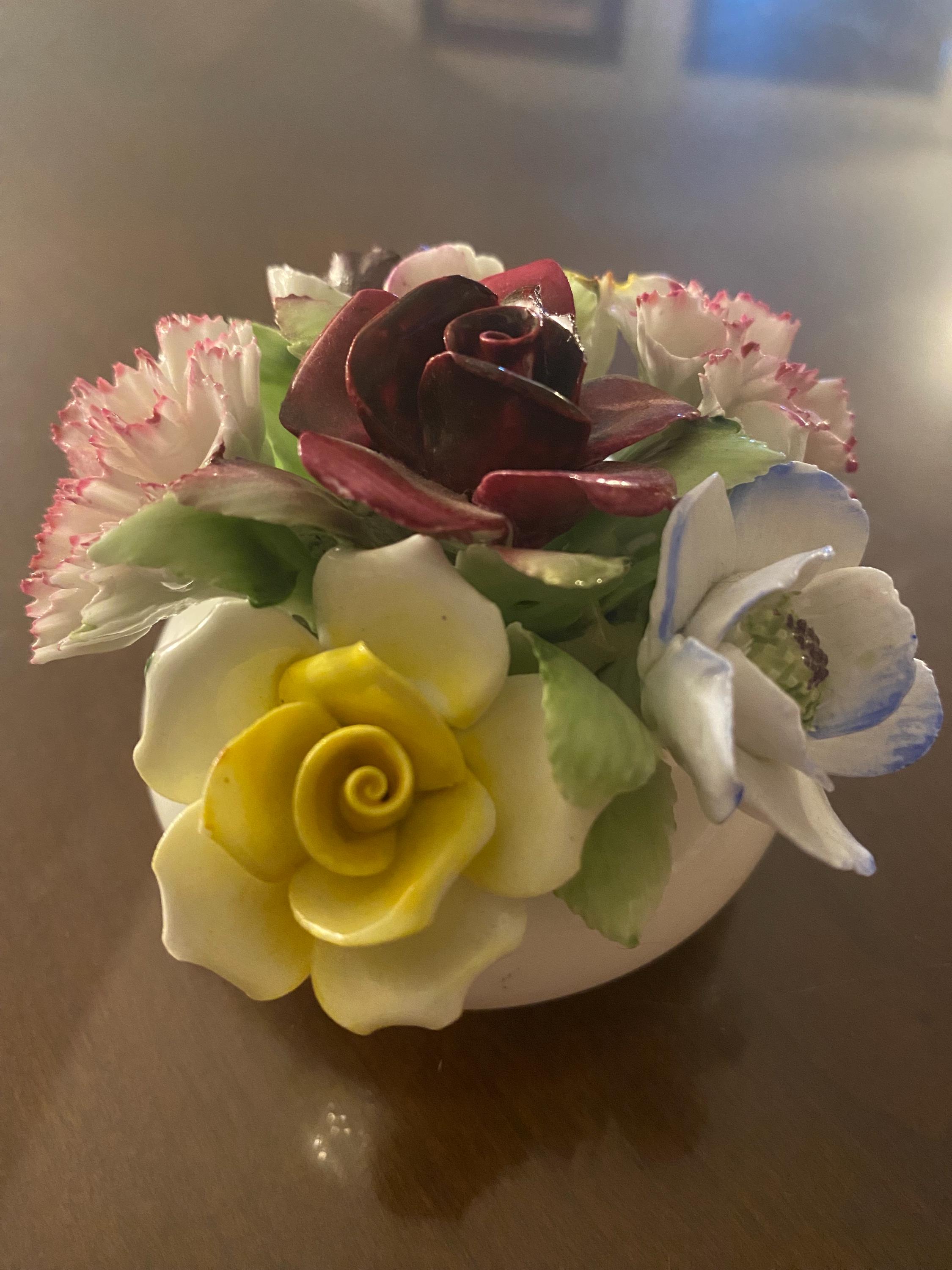 Vintage ROYAL DOULTON Porcelain(bone China ) Flower Bouquet . With 6 ...