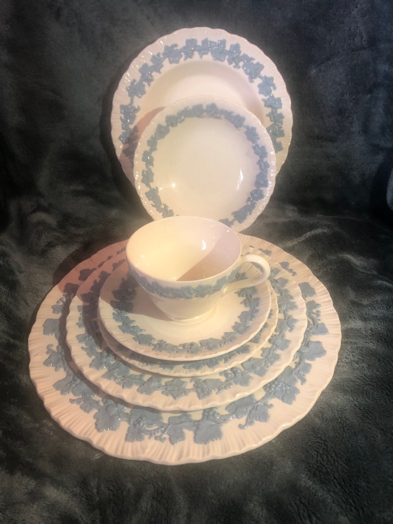 Vintage Wedgwood Embossed Queensware Etruria/barlasto With - Etsy