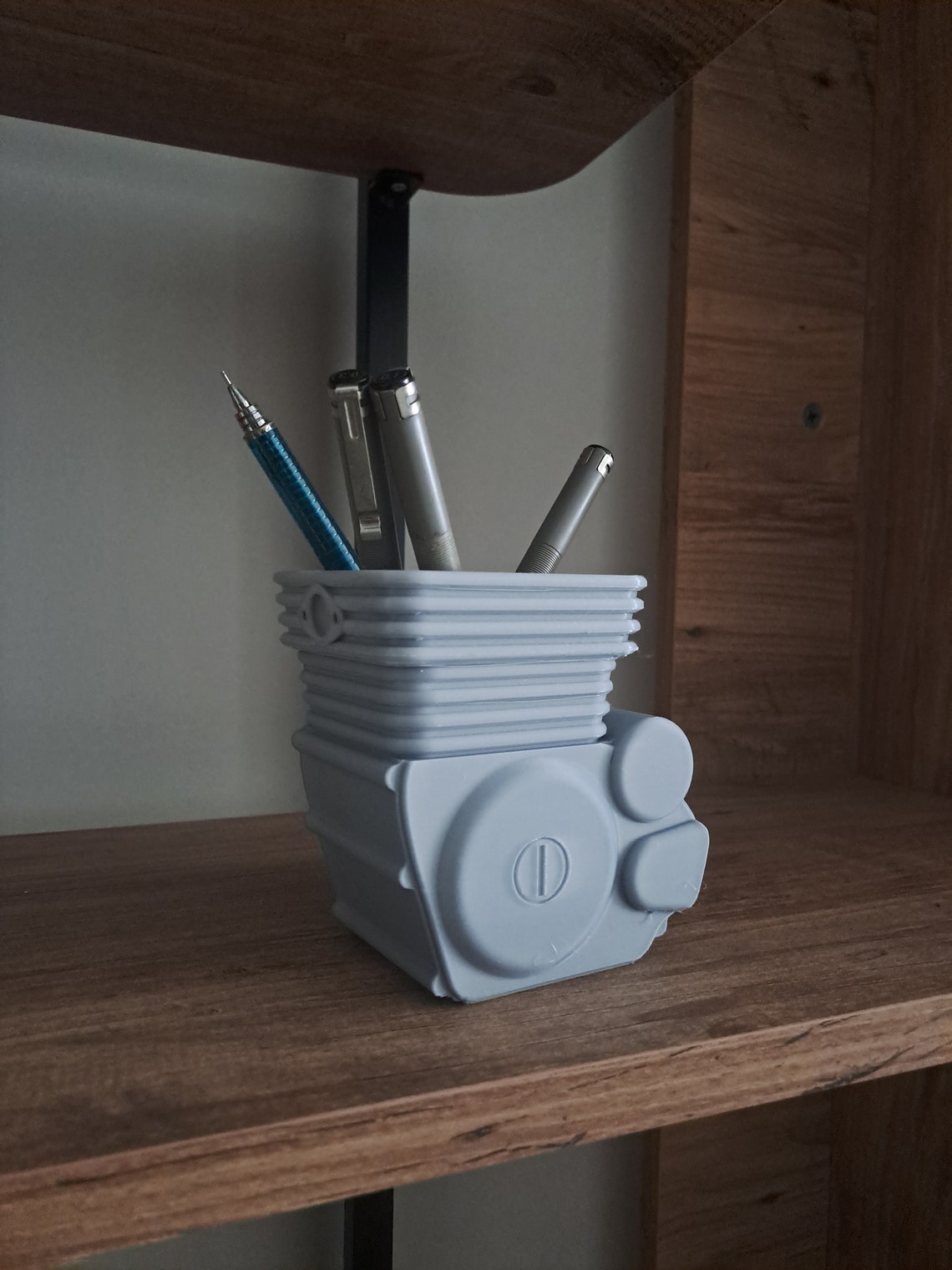 Honda Motorcycle Engine Pen Holder: Perfect Detail, Powerful Impact ...