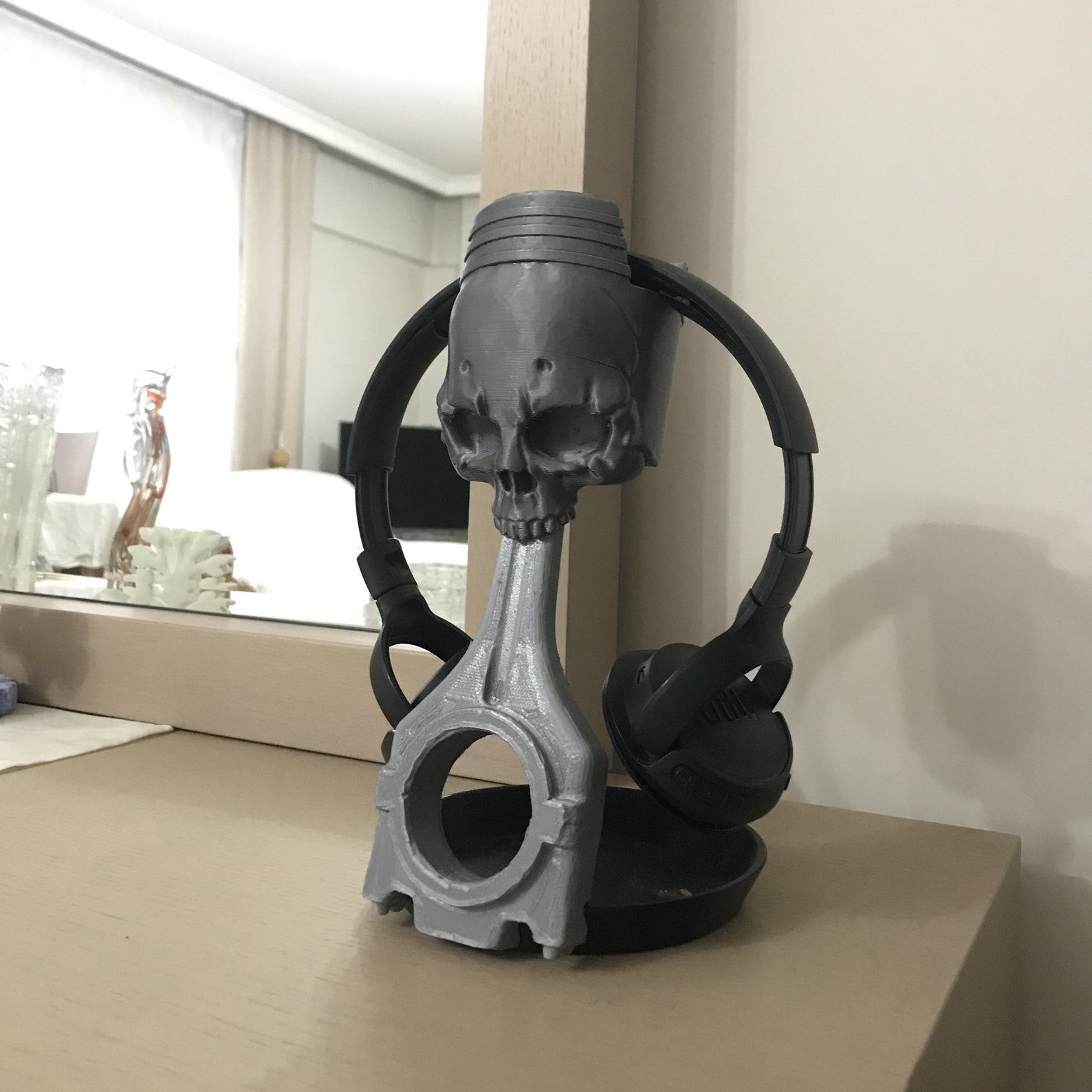 Skull Piston Headphone Stand With Receptacle / Made From Organic PLA ...