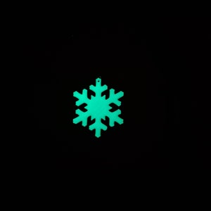 Unique Christmas Decoration: Glowing Snowflake Set Crafted From ...