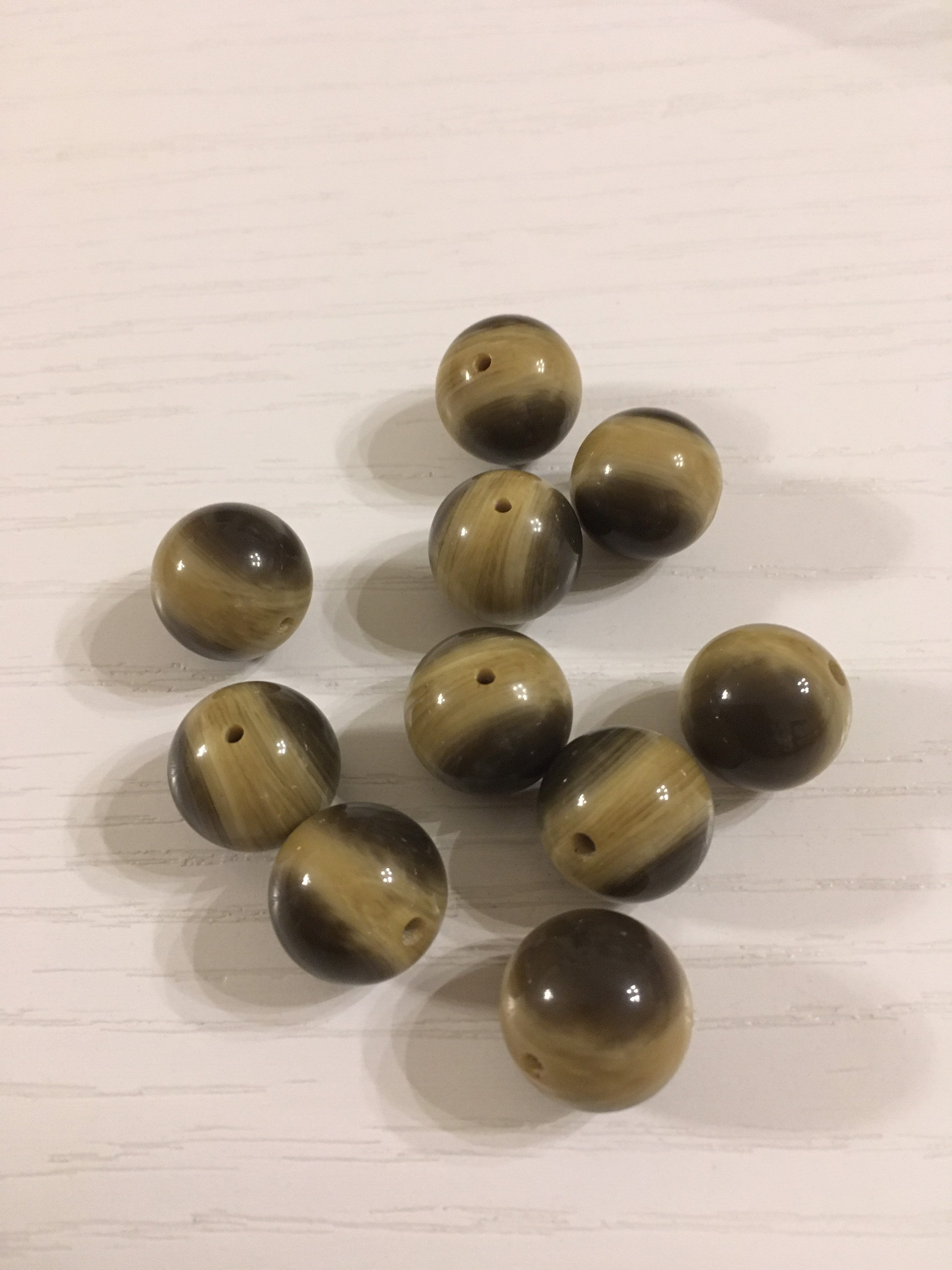 10 Vintage Galalith Early Plastic Beads - Etsy