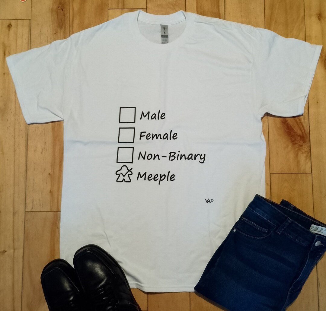 Unisex Identity Tee Identify as a Meeple T-shirt, Gamer Shirt, Board Gaming Graphic Tshirt, Men ...