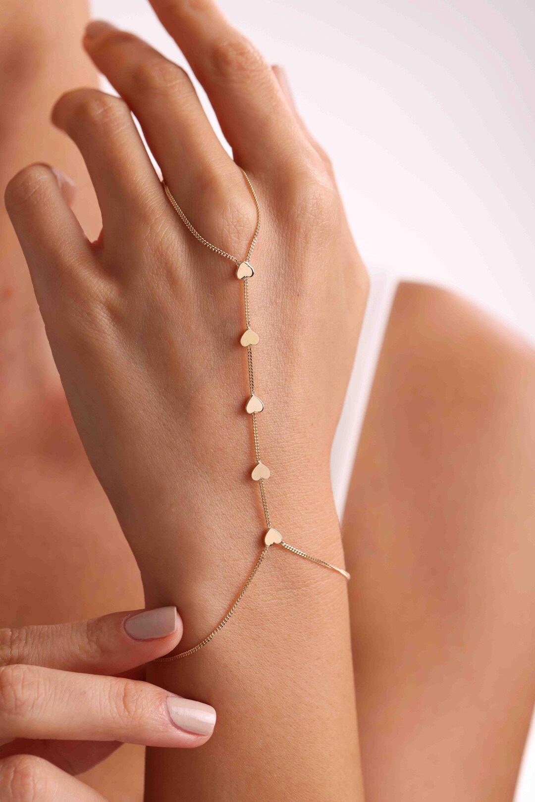 14K Solid Gold Heart Hand Chain Bracelet / Heart Finger Bracelet / Dainty Chain Bracelet / Gold ...