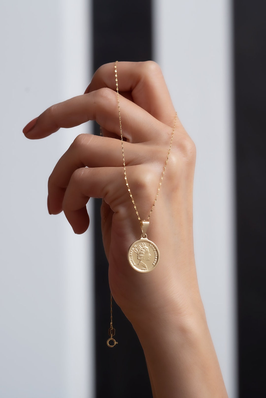 14K Solid Gold Queen Elizabeth Necklace / Embossed Coin Necklace ...