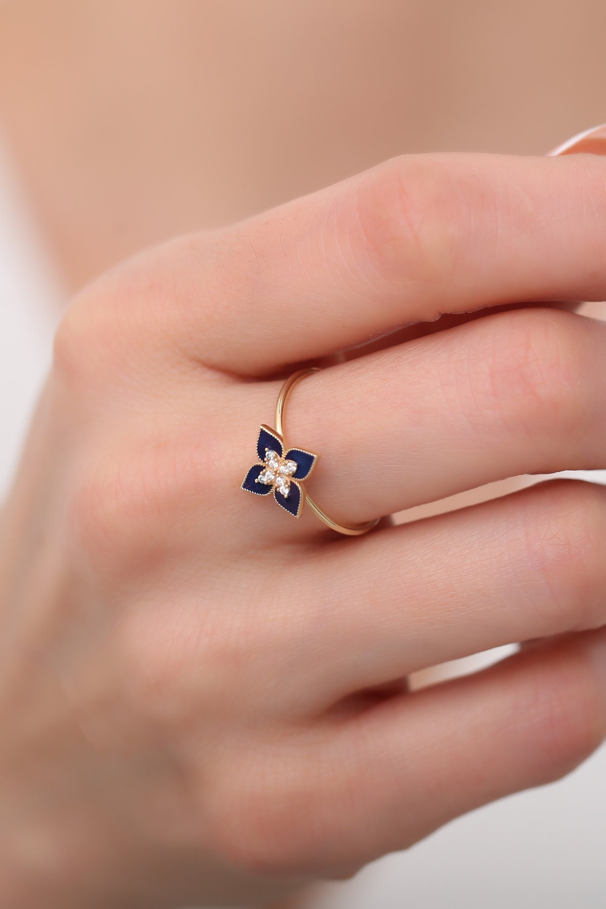 14K Solid Gold Clover Ring / Elegant Navy Blue Ring - Etsy