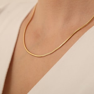 14K Solid Gold Snake Chain Necklace / Gold Herringbone Chain Necklace ...