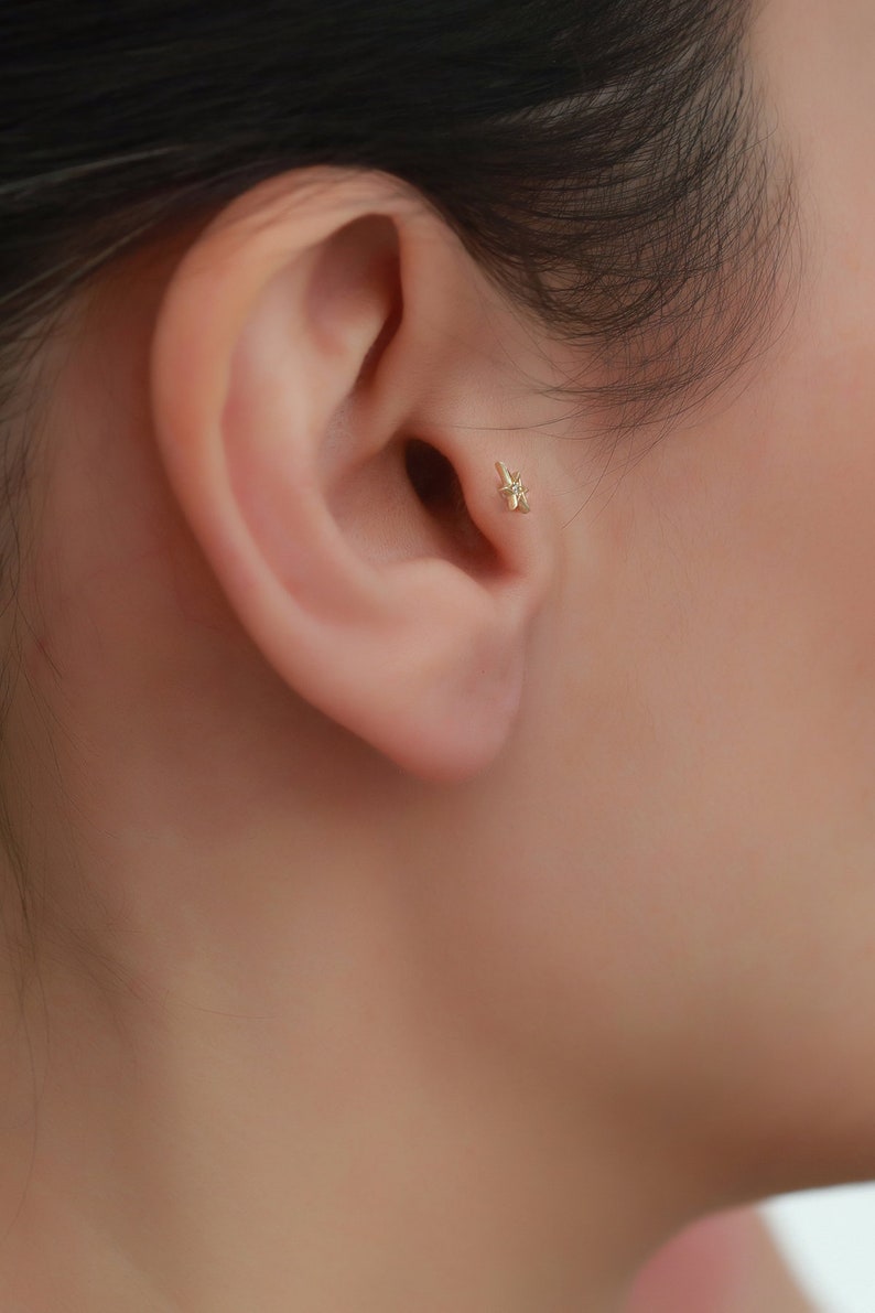 14K Solid Gold Comet Tragus Piercing / Dainty White Stone - Etsy