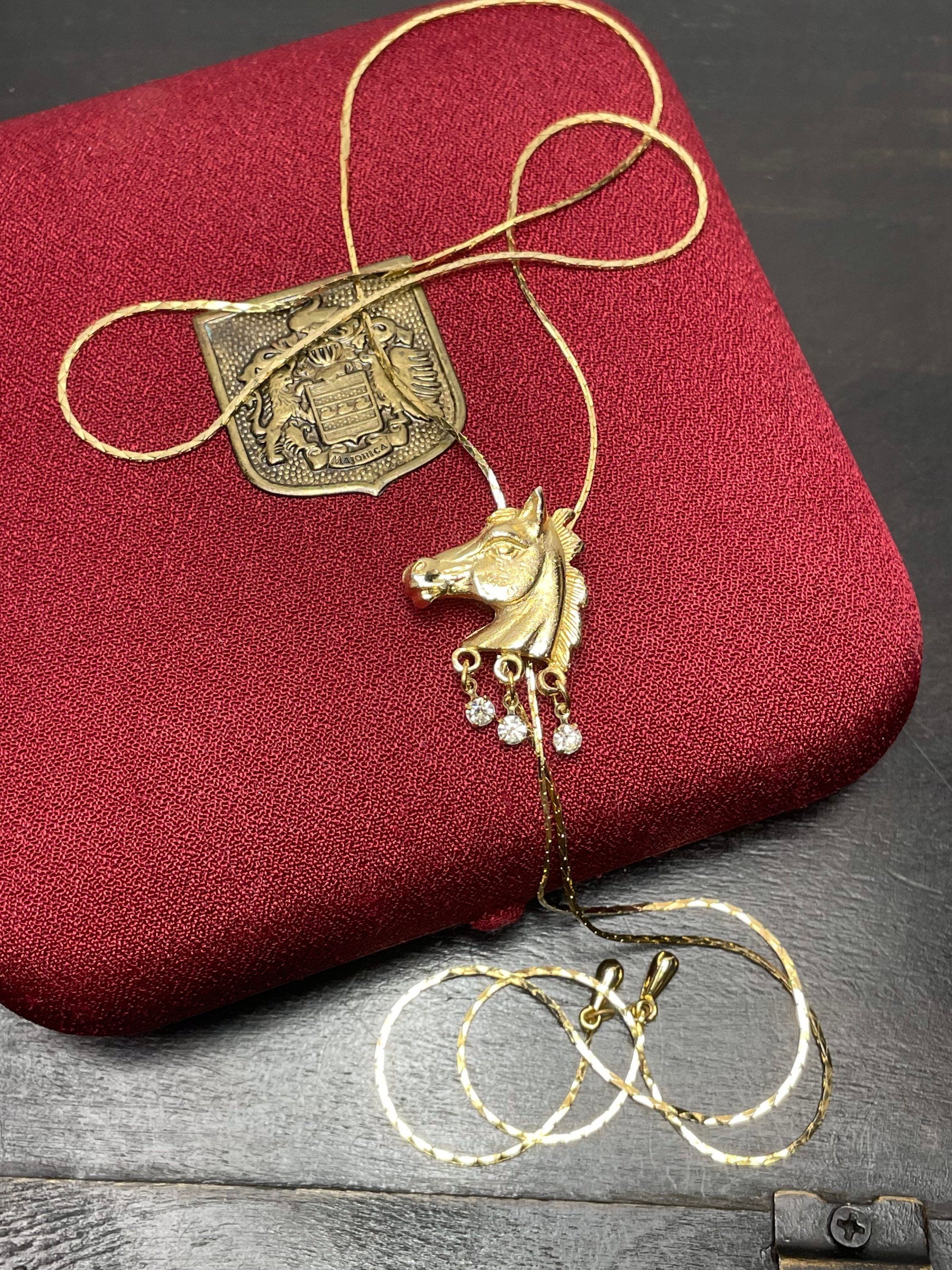 Vintage Lariat Sliding Pendant Necklace for Women Gold Tone Horse Gift ...