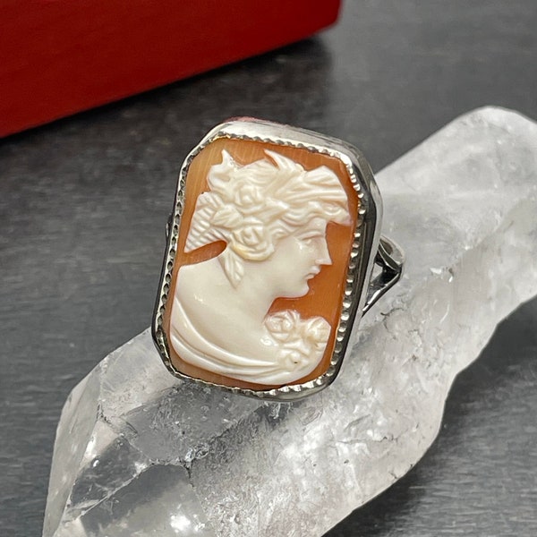 Vintage Cameo Ring - Etsy